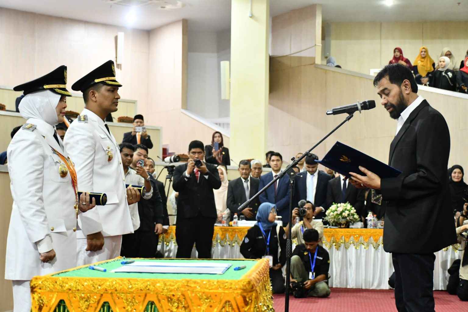 Illiza-Afdhal Resmi Pimpin Banda Aceh, Usung Visi Kota Kolaborasi ...